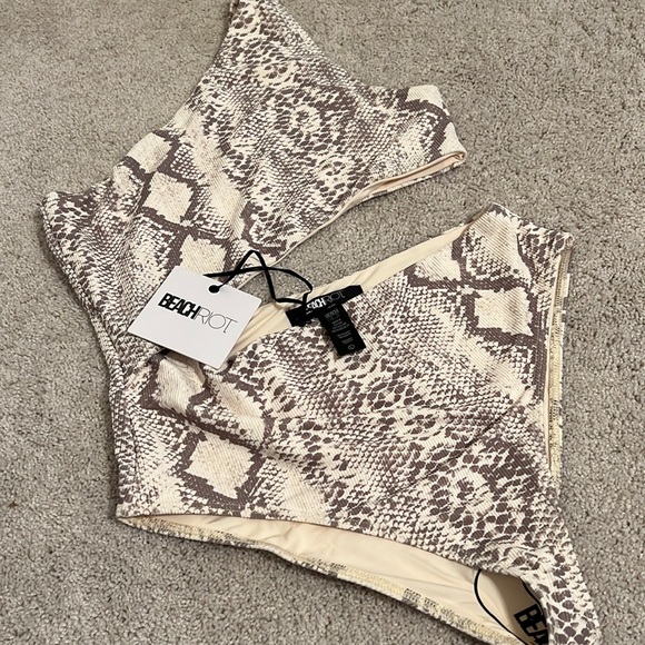 Beach Riot | Swim | Nwt Beachriot Snakeskin Celine One Piece | Poshmark